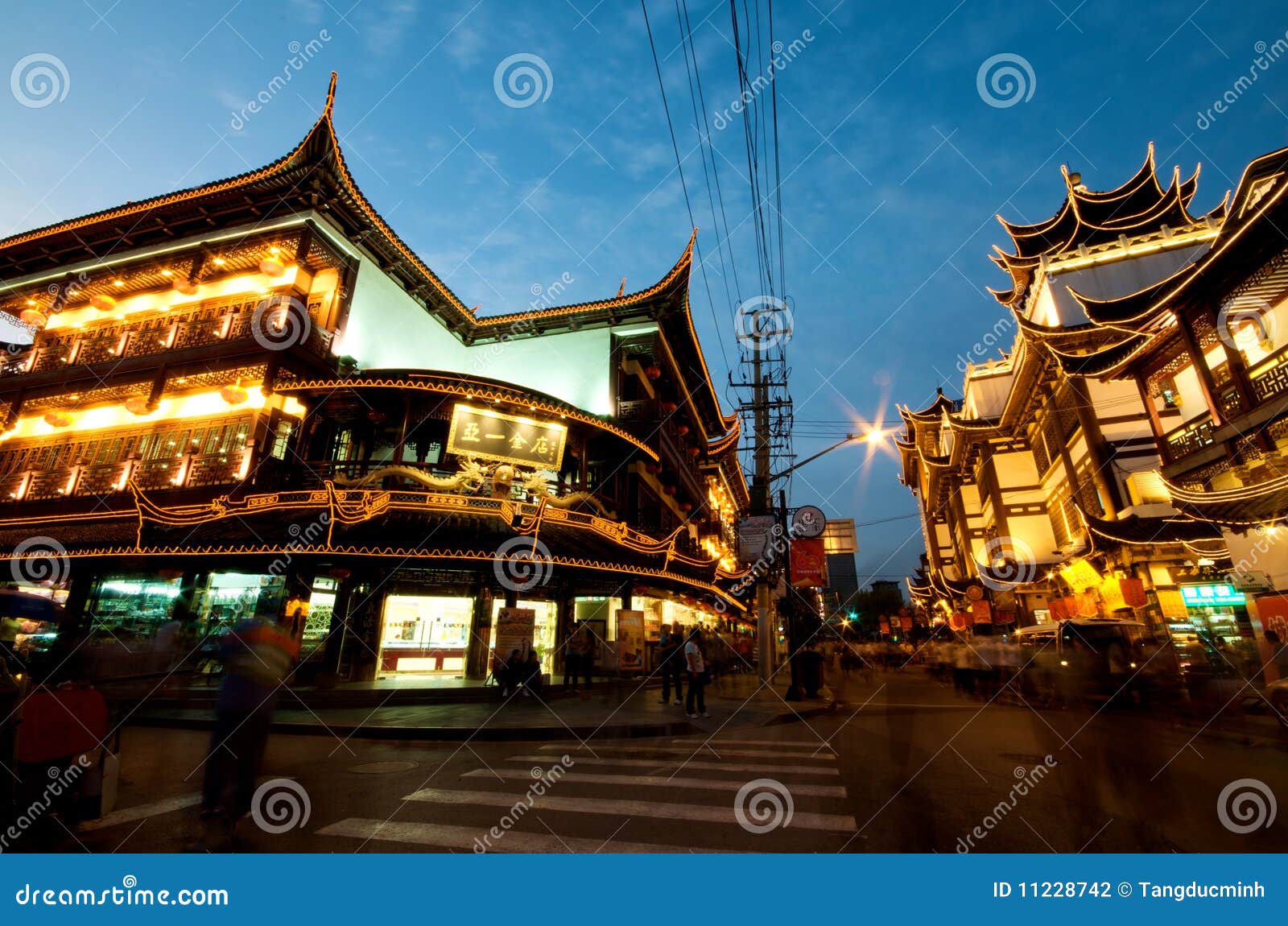 Shanghai Pagoda at night editorial photography. Image of craft - 11228742