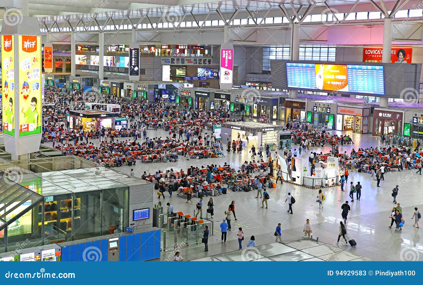 Shanghai Railway Station, China Editorial Stock Photo - Image of busy ...