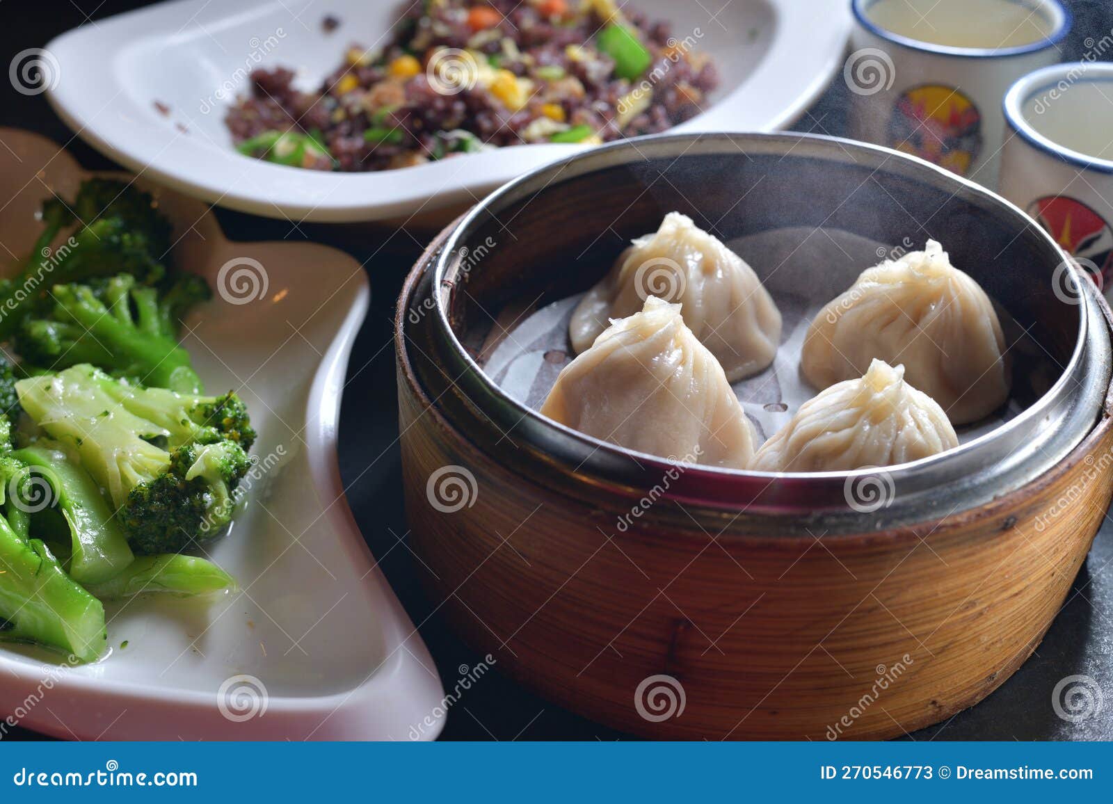 Steam Shanghai Dumpling Four Pieces Stock Image Image Of Bamboo