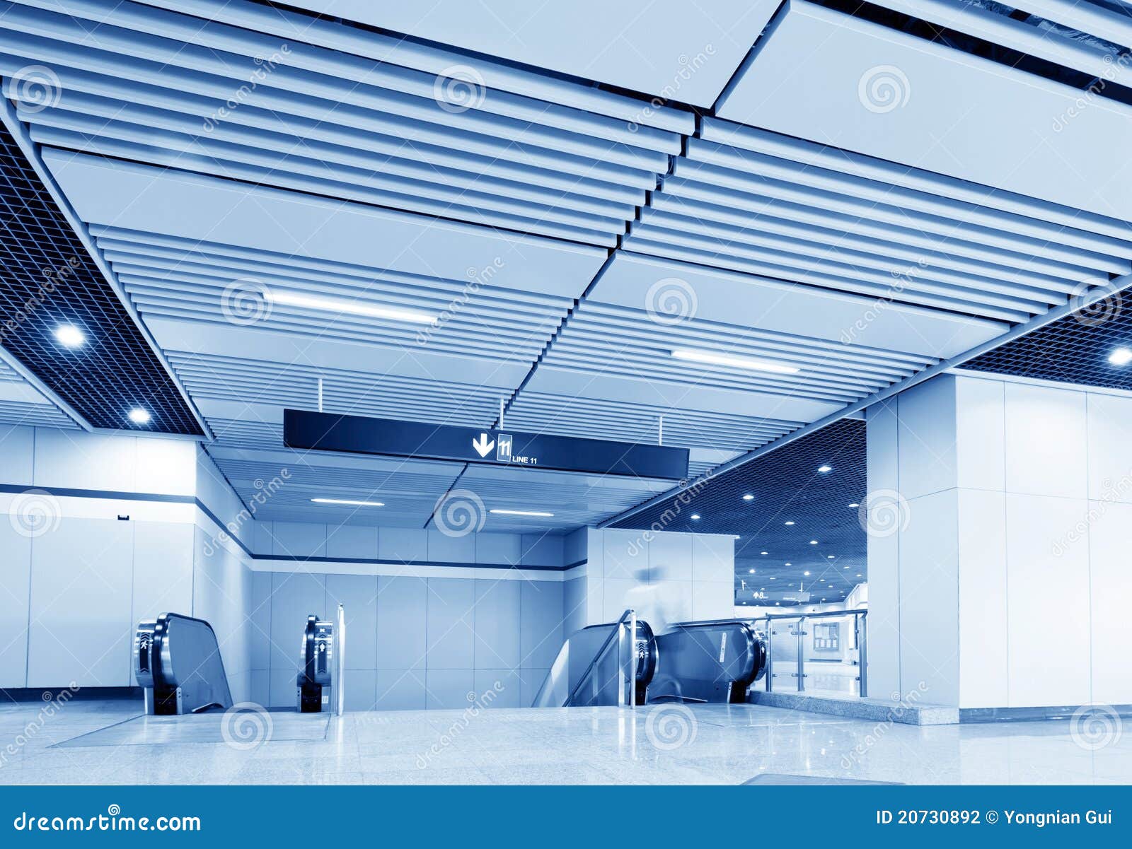 Shanghai Subway Station of the Hall Stock Photo - Image of visitors ...