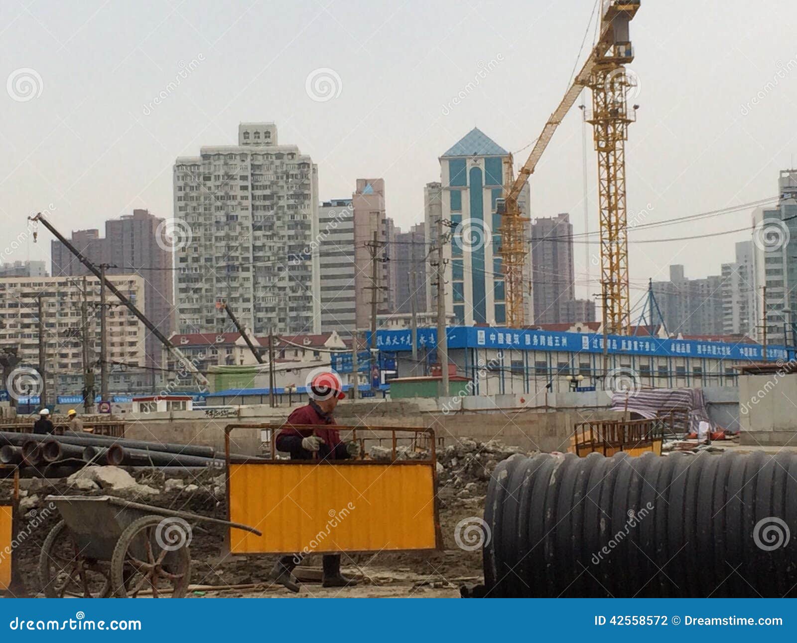 Shanghai Worker on Construction Site Editorial Photography - Image of ...