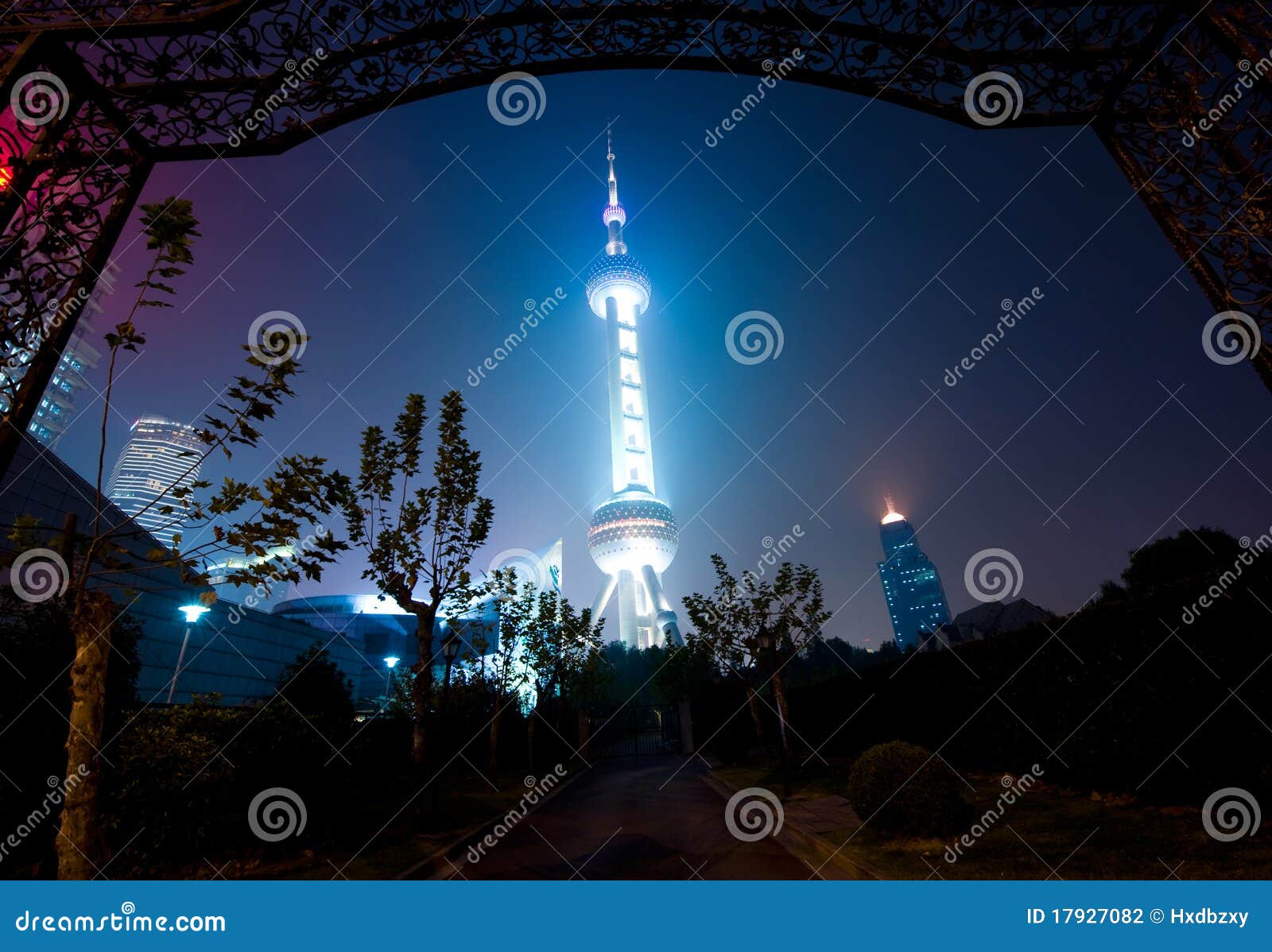 Shanghi skyline at night editorial photography. Image of district ...