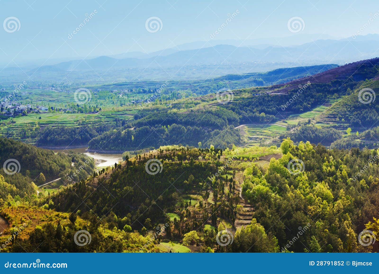 Shanxi China Van De Berg Hanzhong Stock Foto - Image of gewassen ...