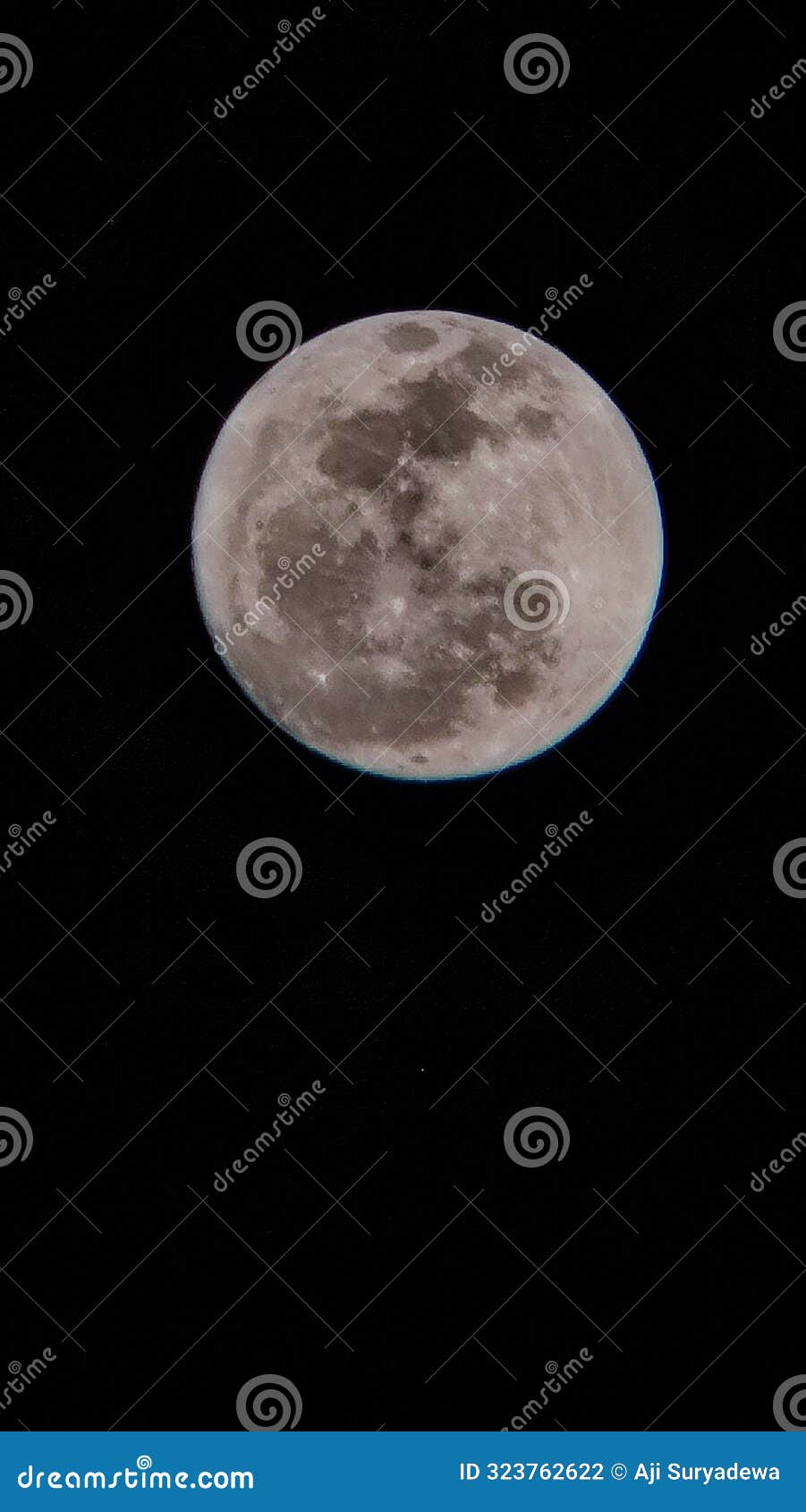 The Shape of the Moon is Perfectly Circular at Night Stock Photo ...