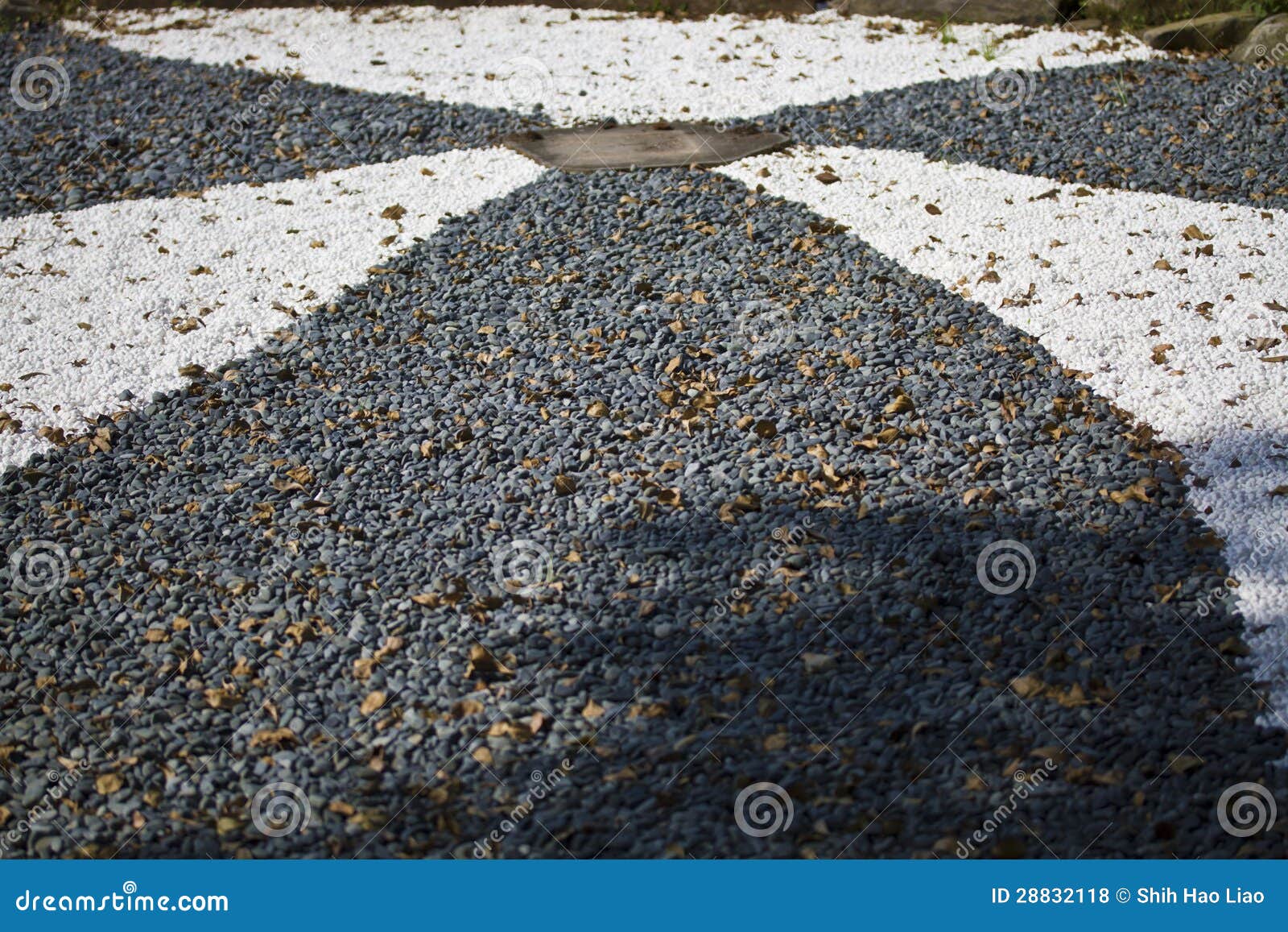 Shaped detritus stock photo. Image of plants, landscaping - 28832118
