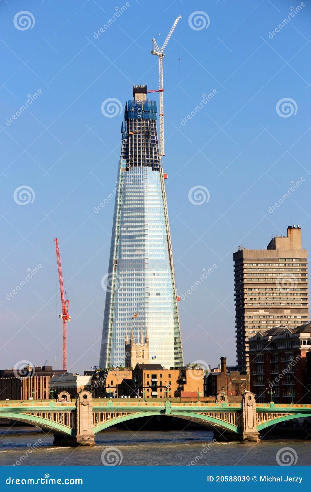 Shard of Glass Tower, London Editorial Stock Image - Image of kingdom ...