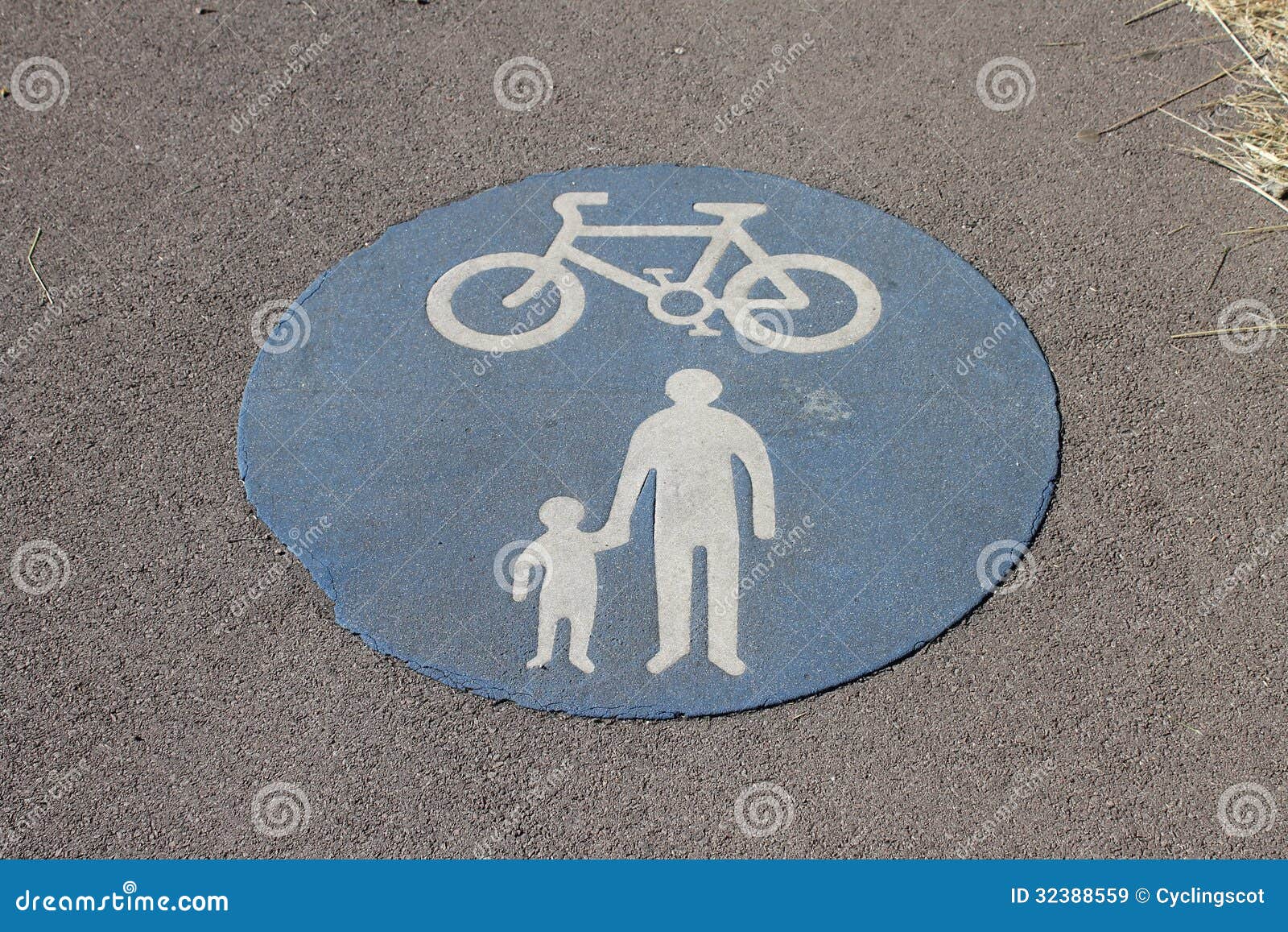 Shared Cycle and Pedestrian Path Sign Stock Image - Image of footpath ...
