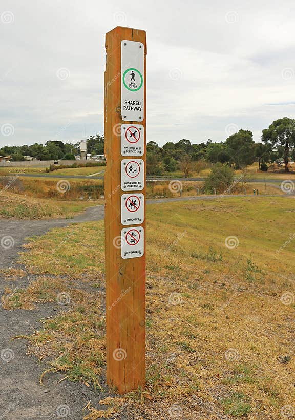 Shared Pathway Sign for Pedestrians and Cyclists Stock Photo - Image of ...