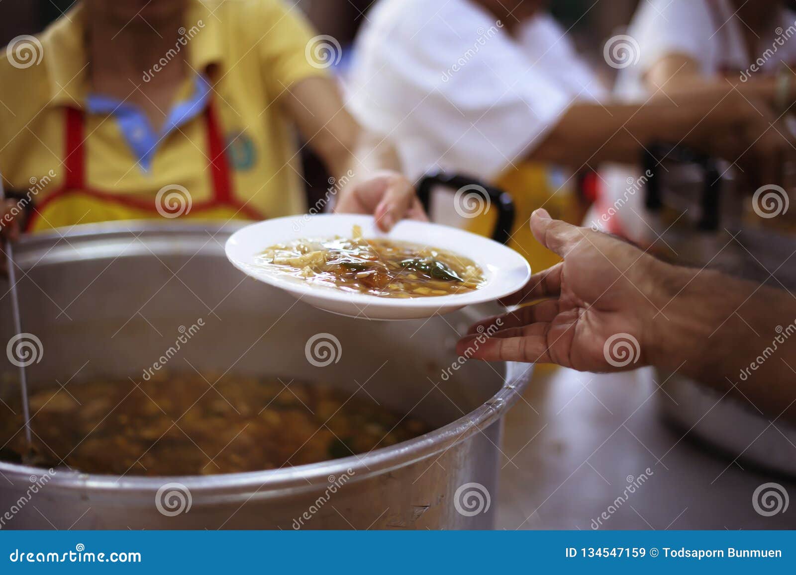 Sharing Food with People in Poor Communities : the Concept of Feeding ...