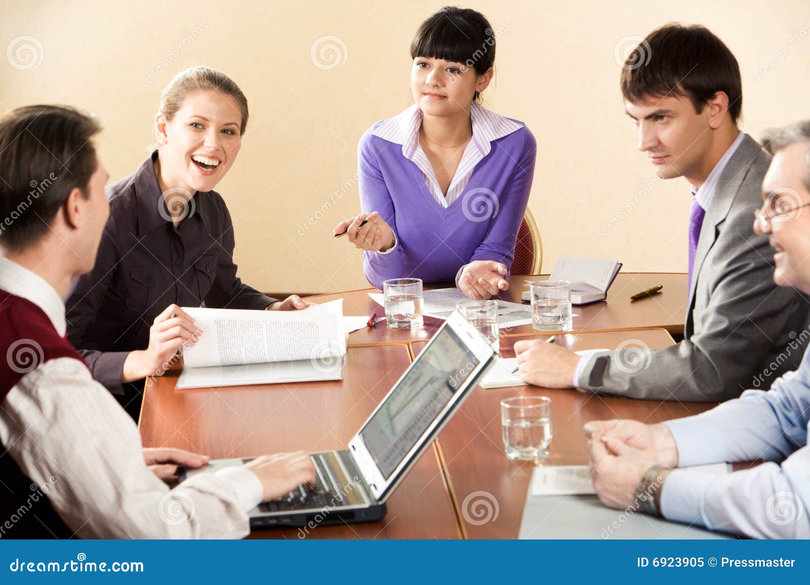 Sharing ideas stock image. Image of confident, emotion - 6923905