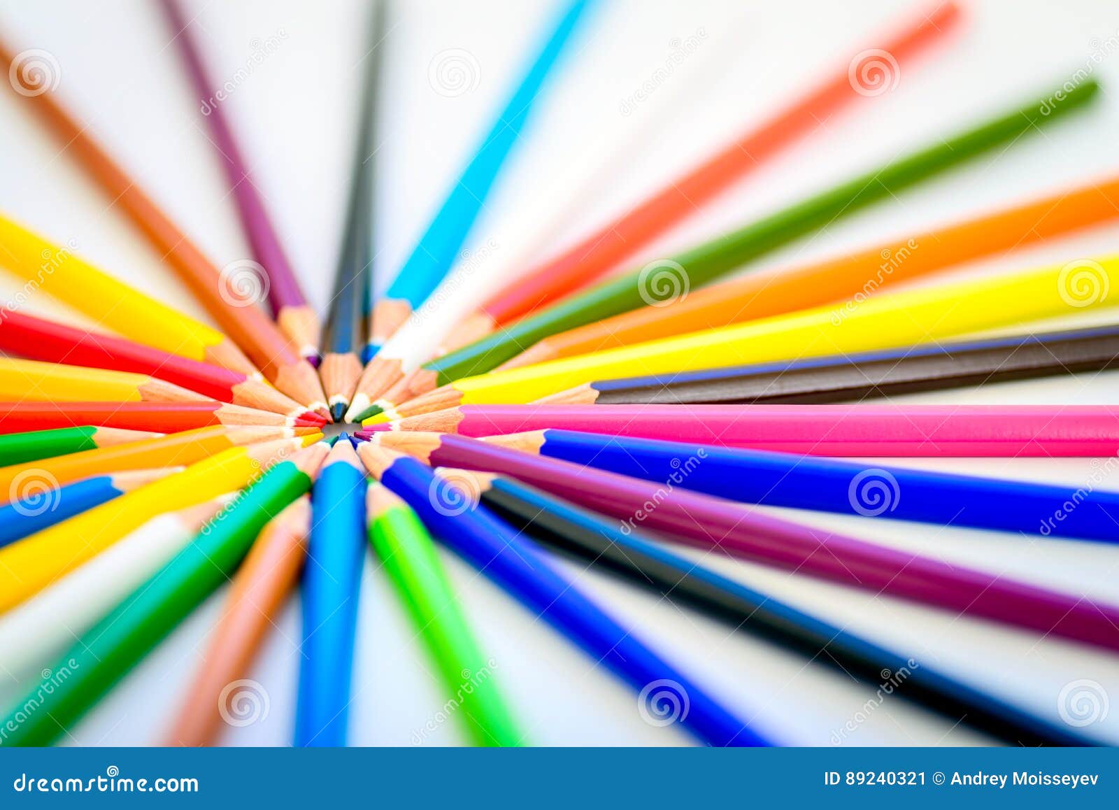 Sharp Colorful Pencils in Circle Stock Image - Image of palette, mixed ...