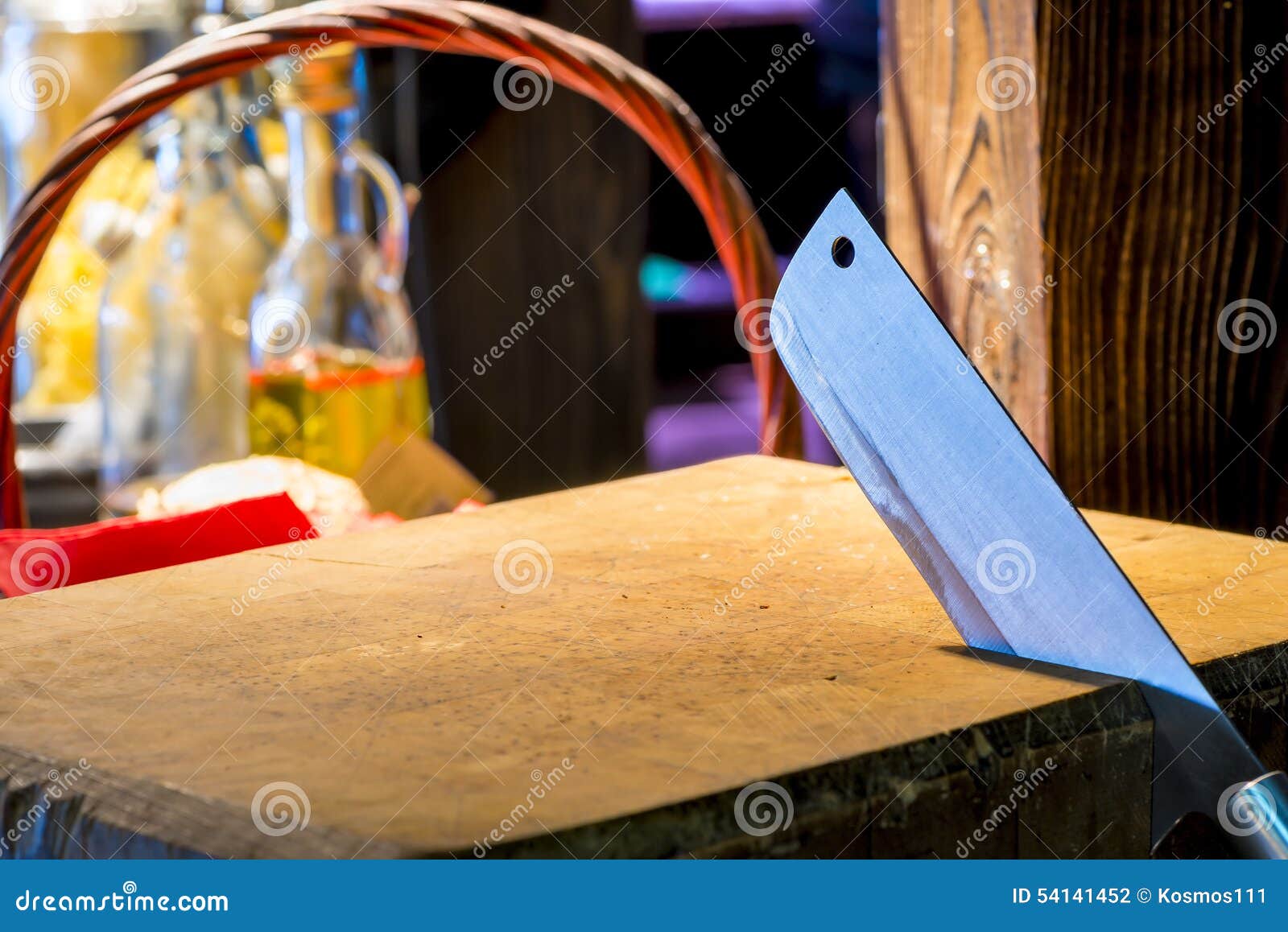Sharp Knife and Wooden Cutting Board Stock Photo - Image of sharp, wood ...