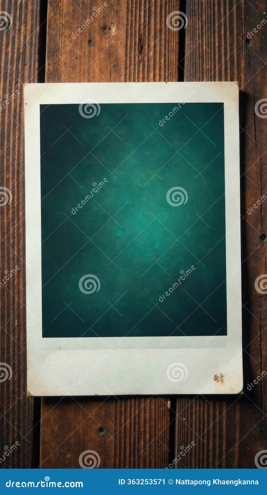 Sharp Rustic Axe Throwing Club Logo Design Minimalist Silhouette For A ...