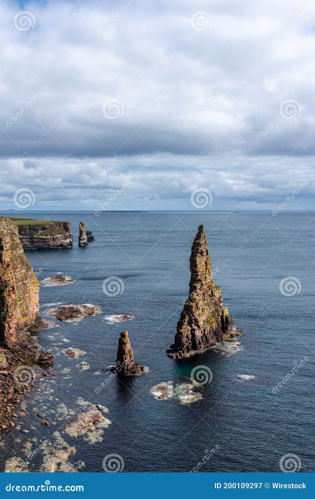 Sharp Rock Formations on the Coast of the Sea on a Gloomy Day Stock ...