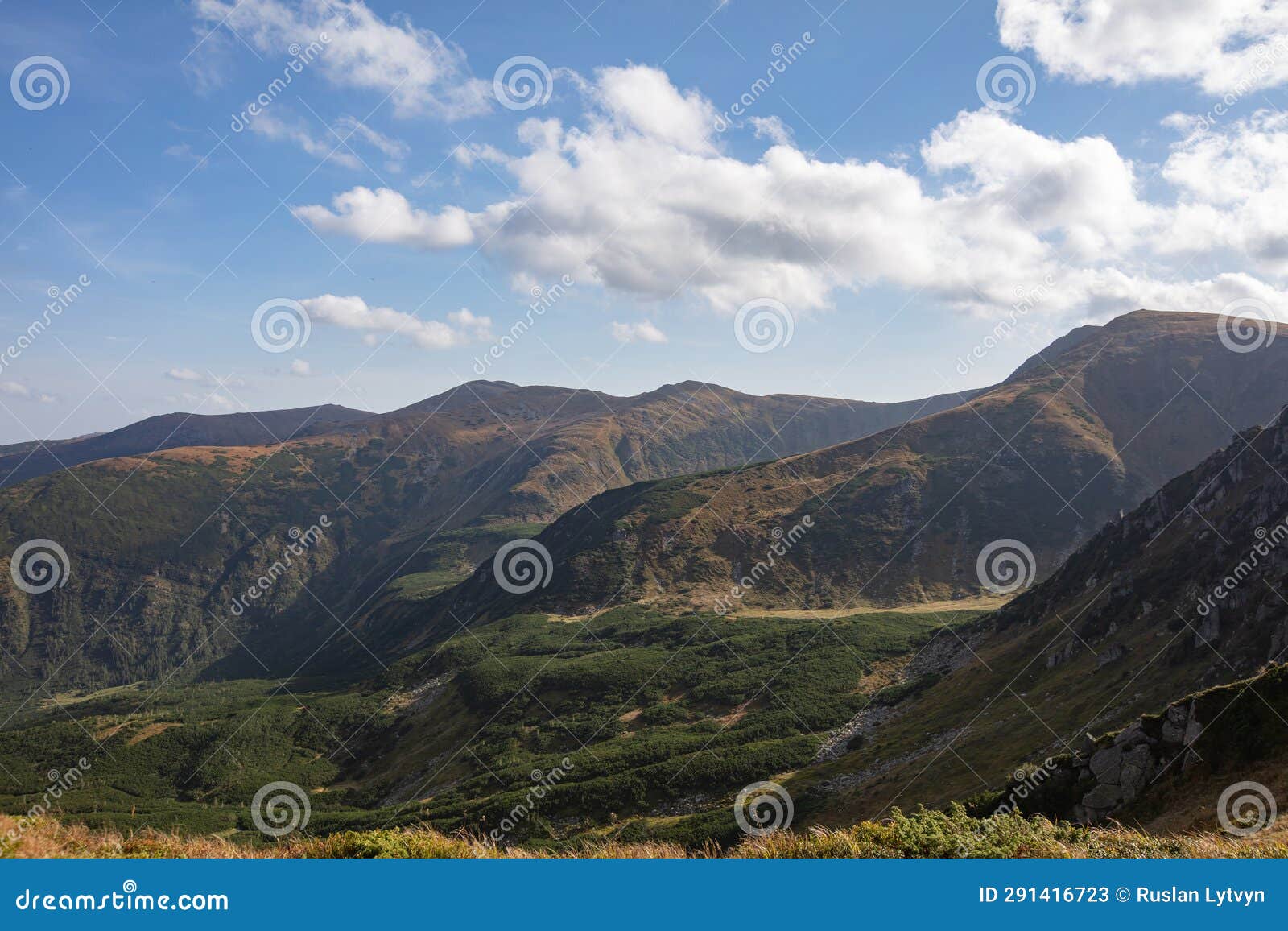 Sharp Rocks of Shpytsi Mountain in Chornohora Mountain Range Stock ...