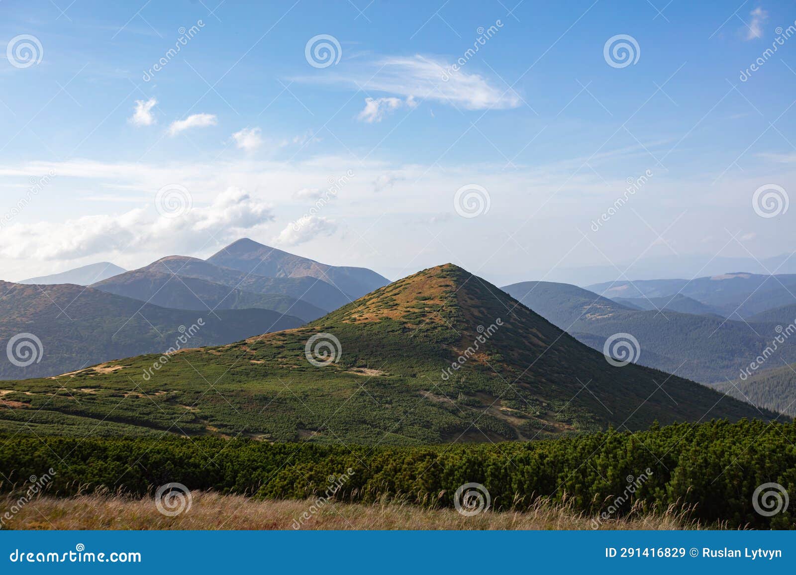 Sharp Rocks of Shpytsi Mountain in Chornohora Mountain Range Stock ...