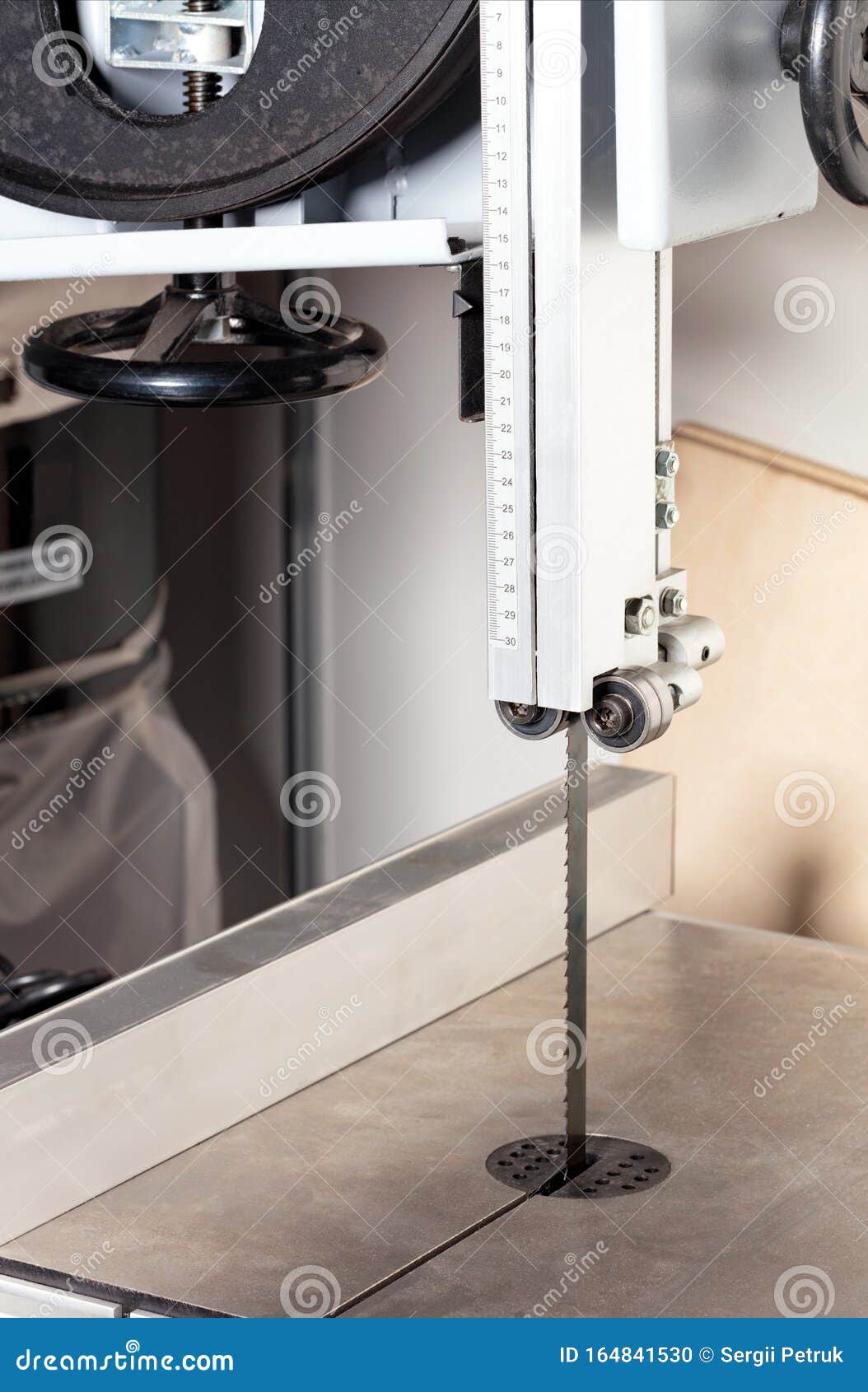 Sharp Teeth of a Continuous Band Saw with an Adjusting Ruler in ...