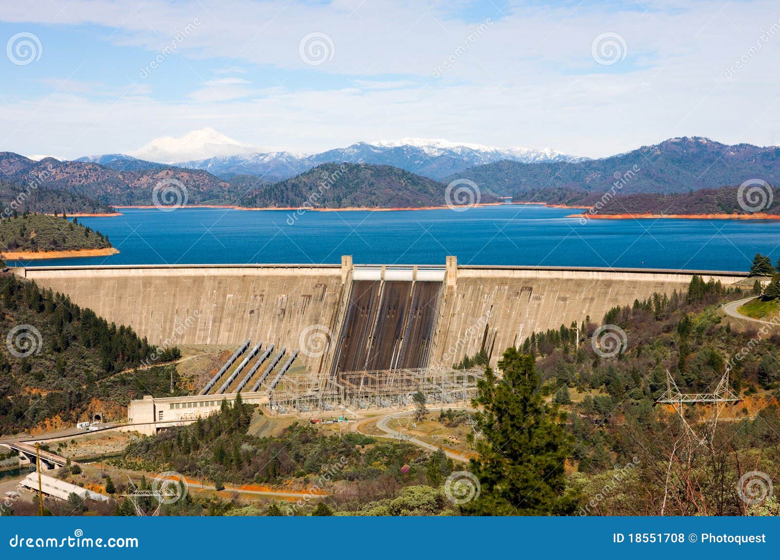 Shasta Dam stock photo. Image of enjoy, hydro, green - 18551708