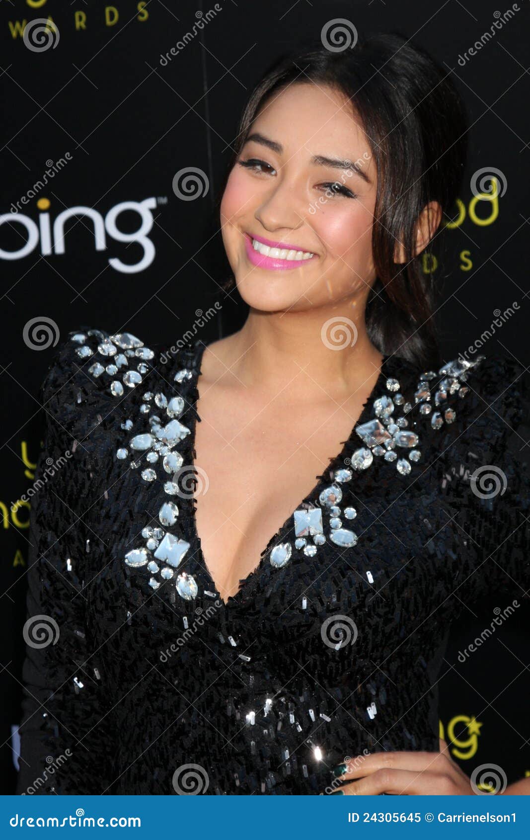 Shay Mitchell, Shay editorial image. Image of arriving - 24305645