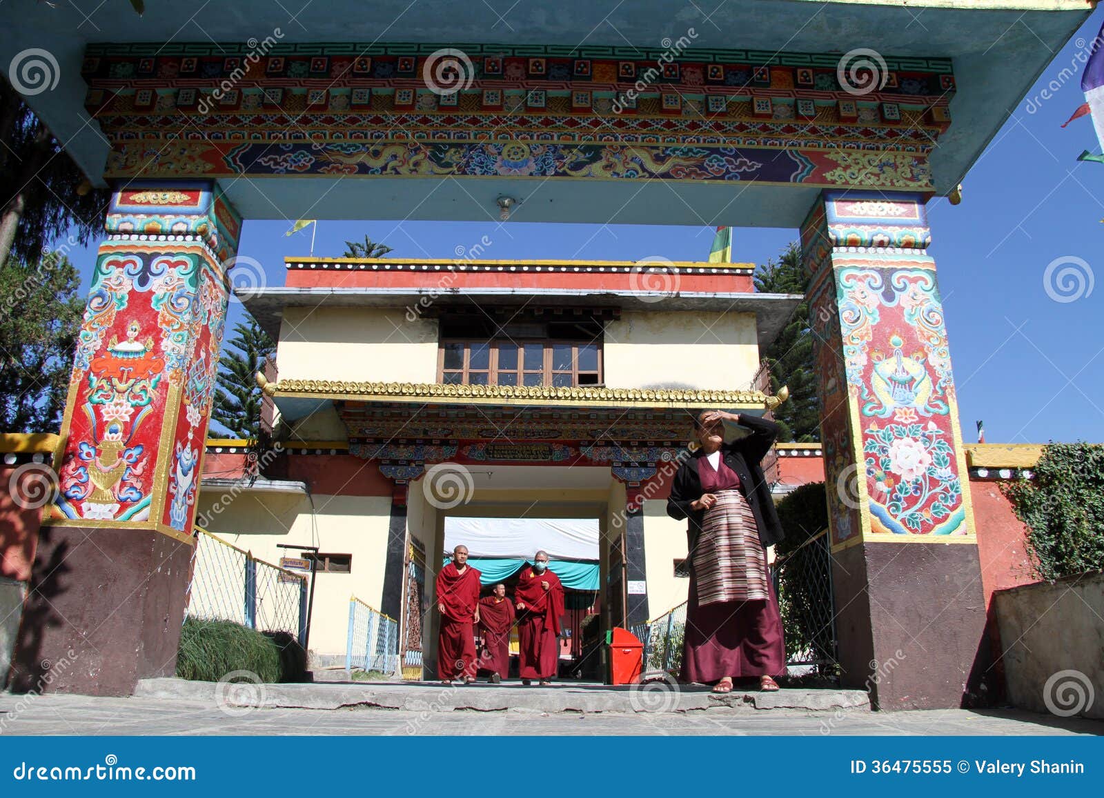 Shechen monastery editorial image. Image of religion - 36475555