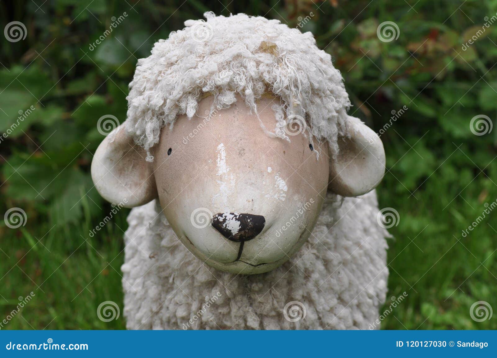 Sheep Decorative Statue for Garden Stock Photo - Image of sheep, gypsum ...