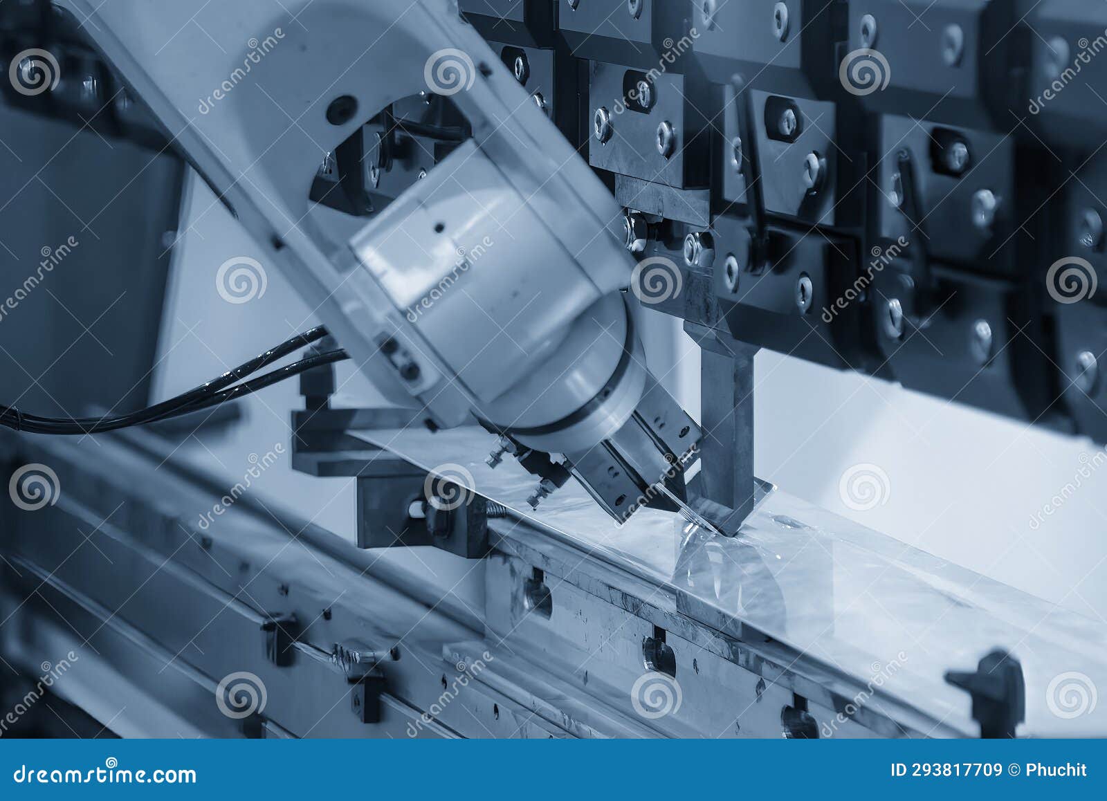 The Sheet Metal Bending Process by Robotic Arm Stock Image - Image of ...