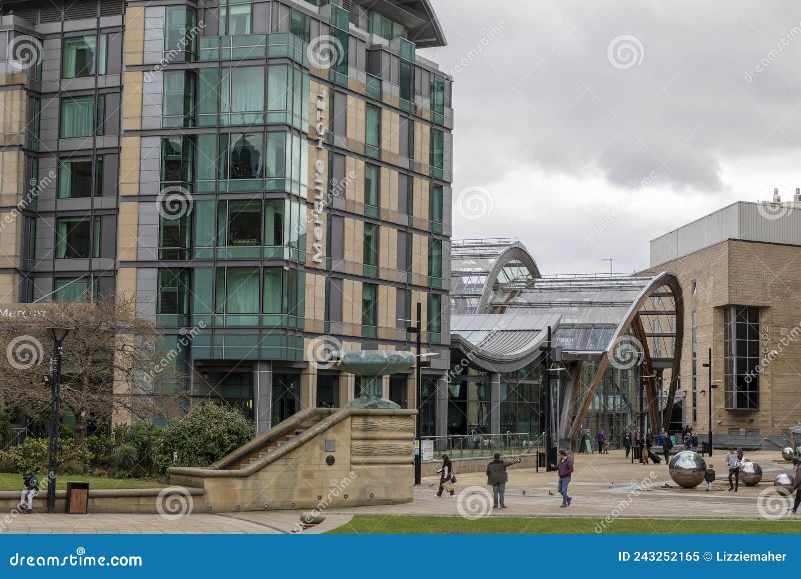 Mercure Sheffield St Paul`s Hotel And Spa Editorial Image Image Of City
