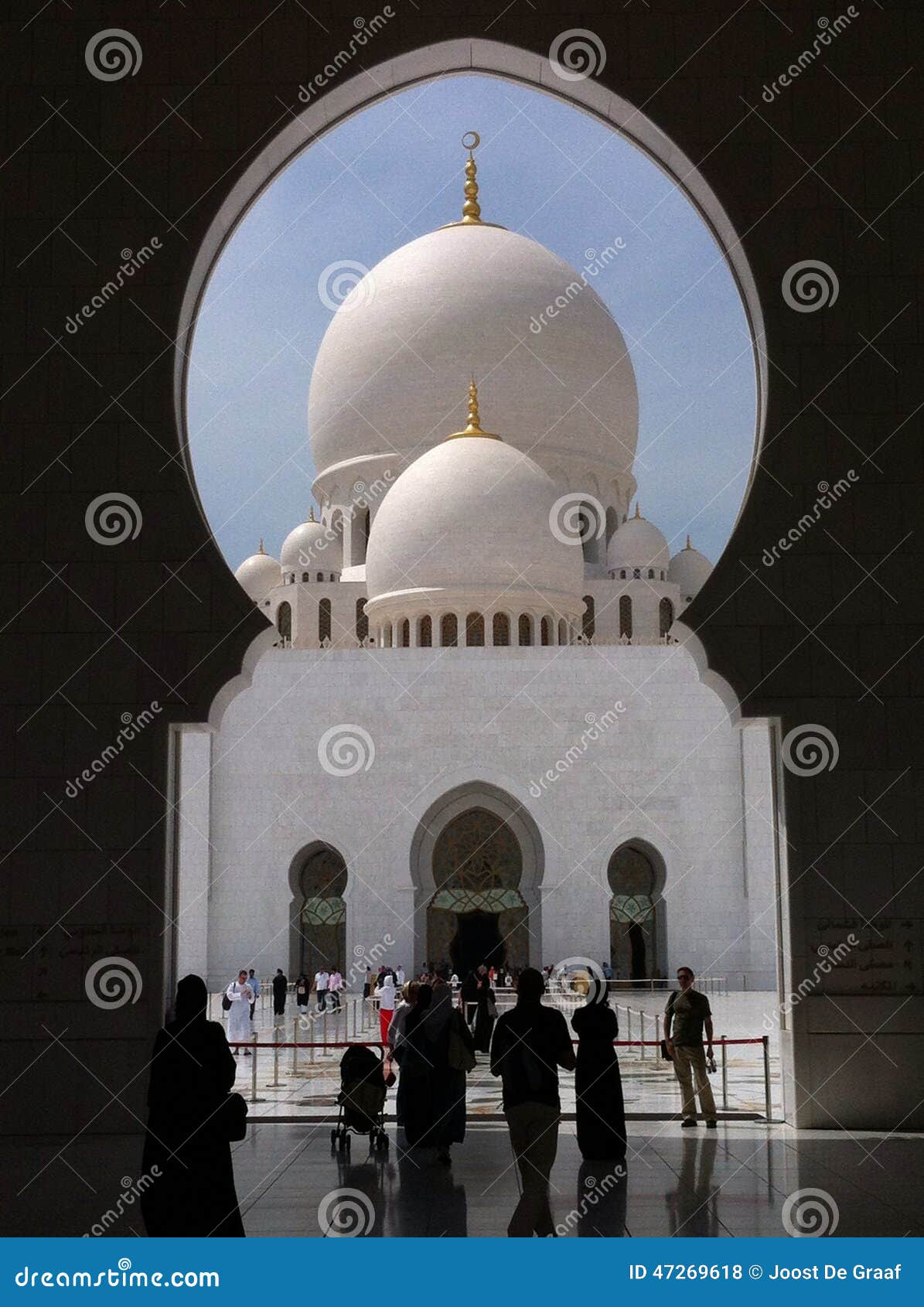 Sheik Al Zayed Mosque editorial stock photo. Image of world - 47269618