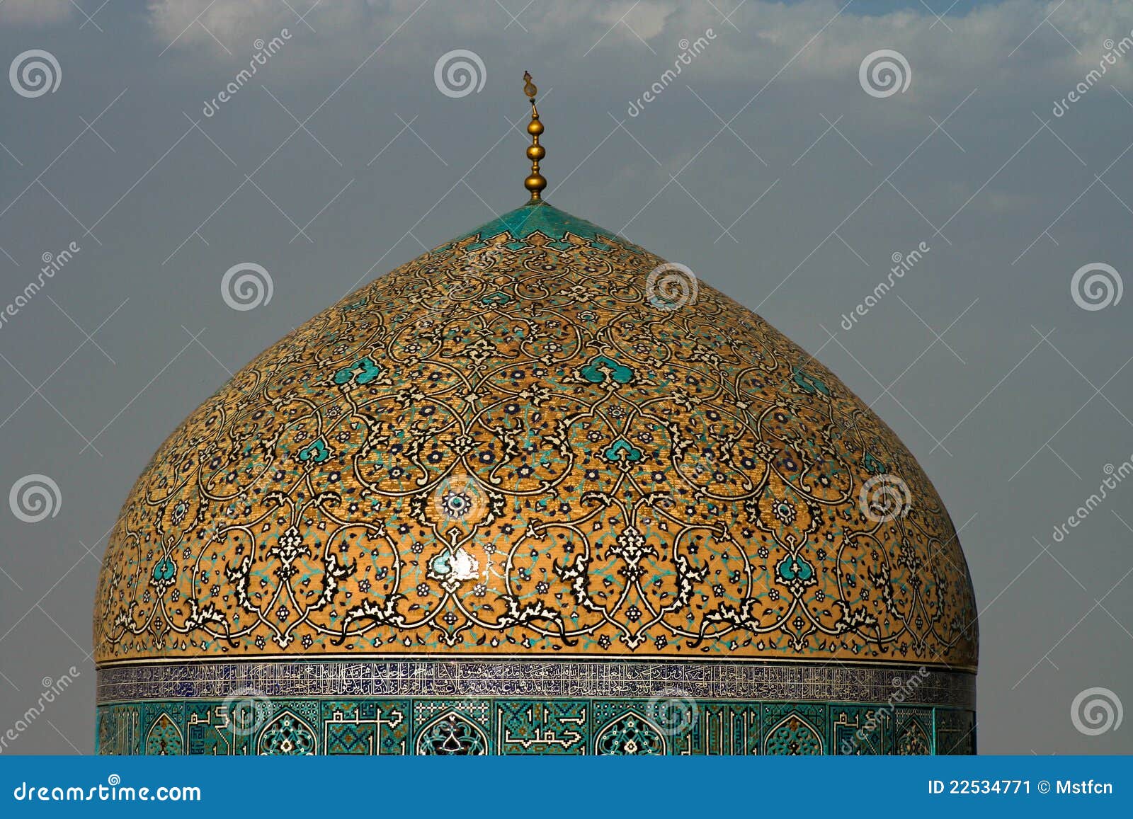 Sheikh Lotf Allah Mosque Dome Stock Image - Image of square, fotogezi ...