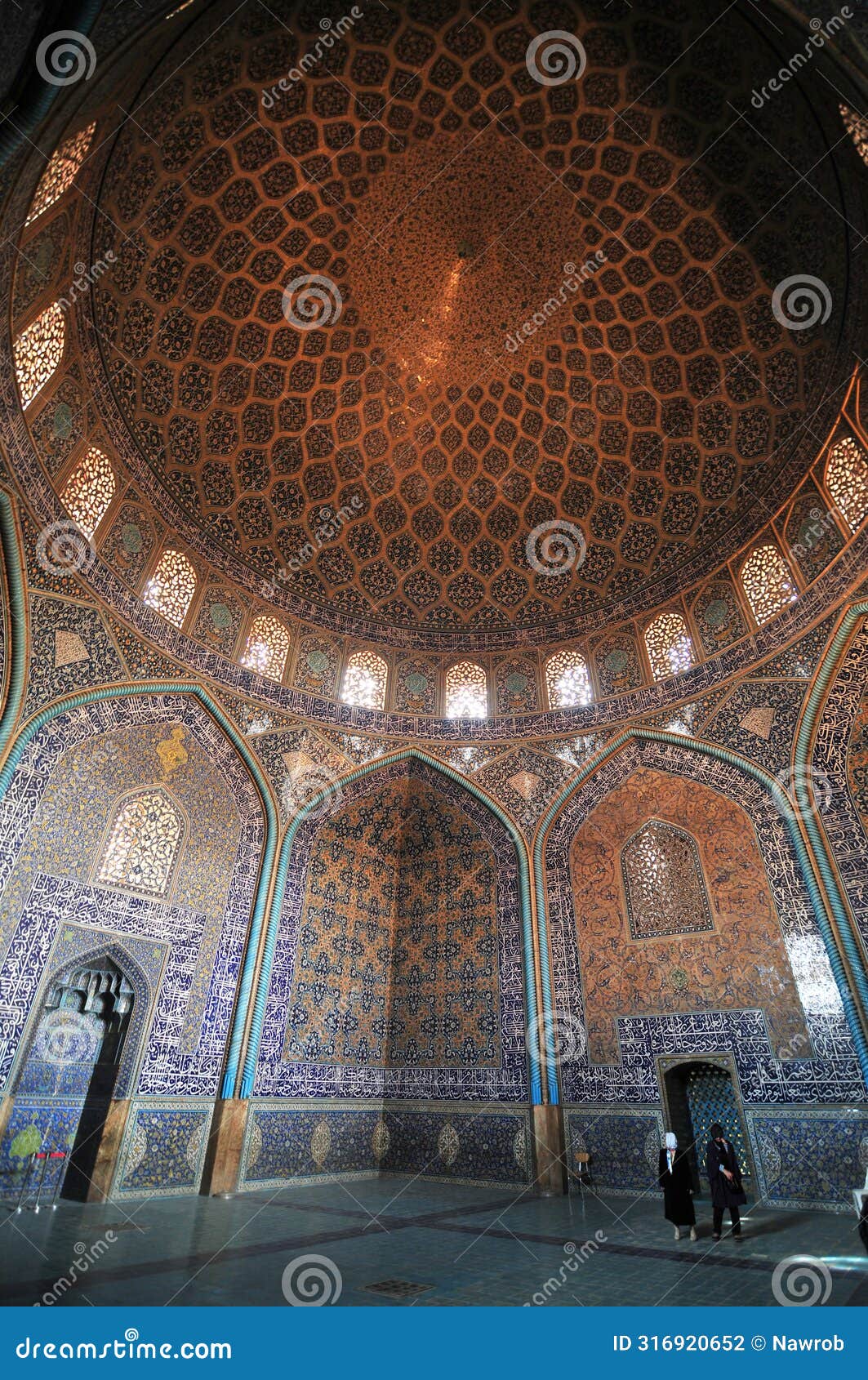 Sheikh Lotfollah Mosque in Isfahan, Iran Stock Photo - Image of ...