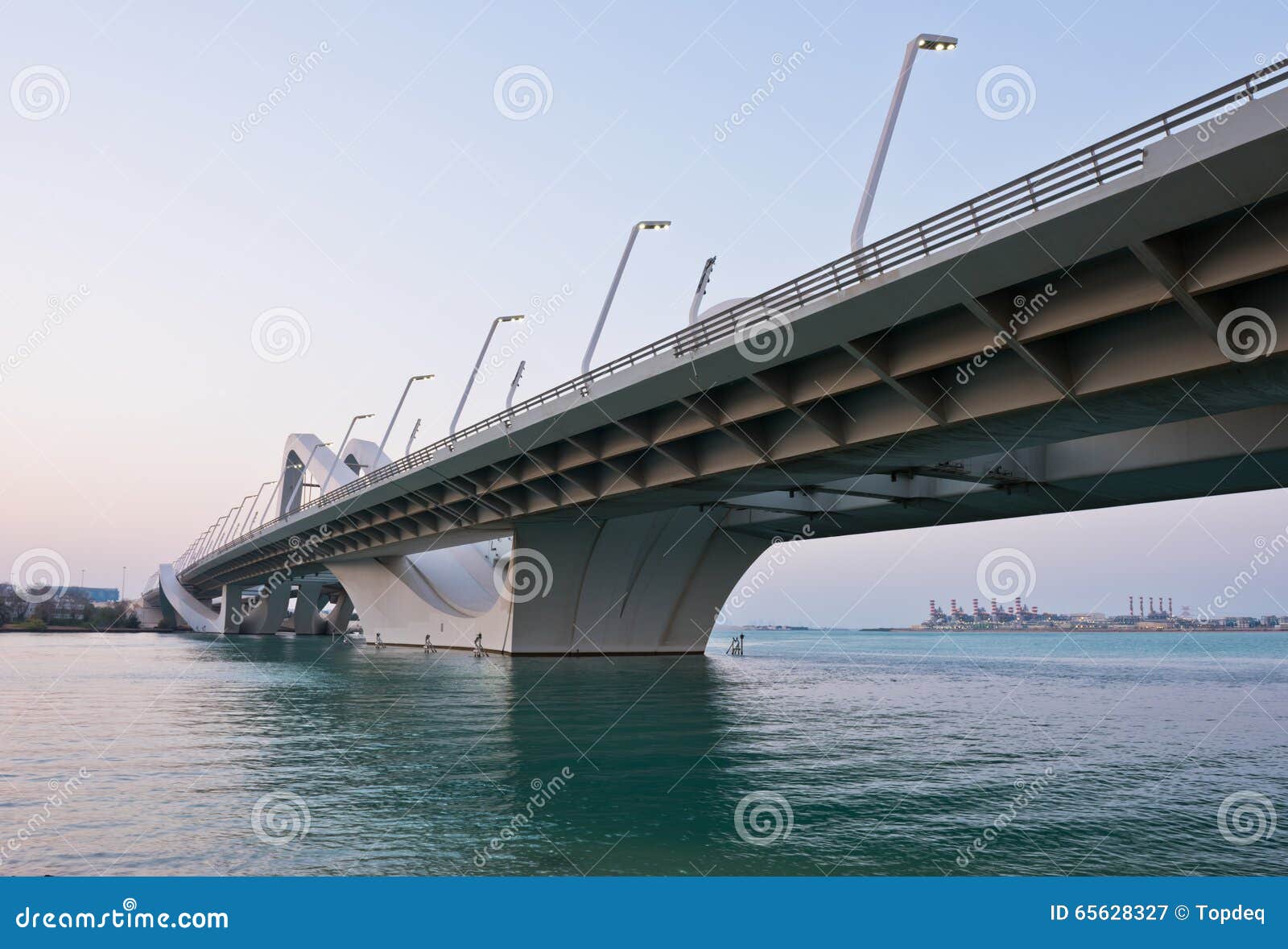 Sheikh Zayed Bridge, Abu Dhabi, UAE Editorial Photography - Image of ...