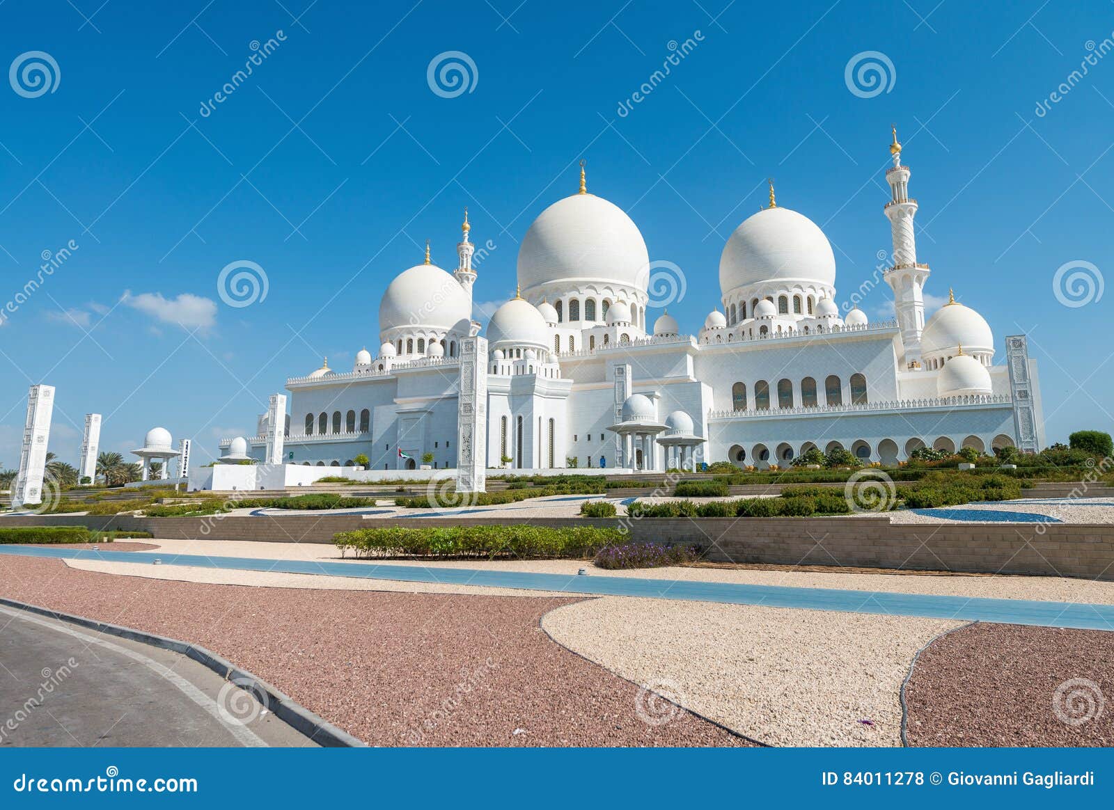 Sheikh Zayed Grand Mosque, Abu Dhabi - UAE Stock Photo - Image of ...
