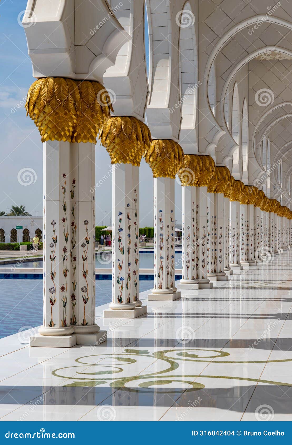 Sheikh Zayed Grand Mosque Arcades Stock Photo - Image of muslim ...