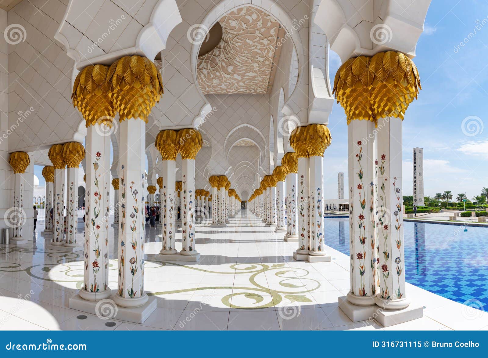 Sheikh Zayed Grand Mosque Arcades Editorial Image - Image of mosque ...