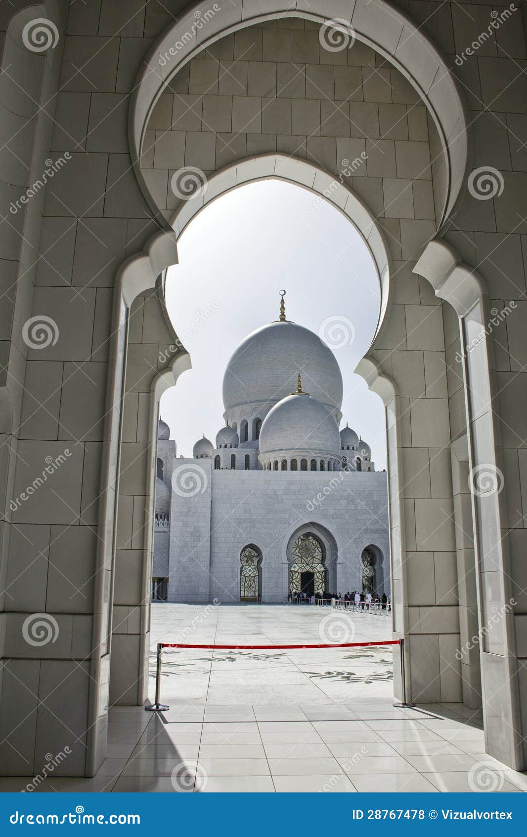 Sheikh Zayed Mosque, Archway Stock Photo - Image of mosque, islamic ...