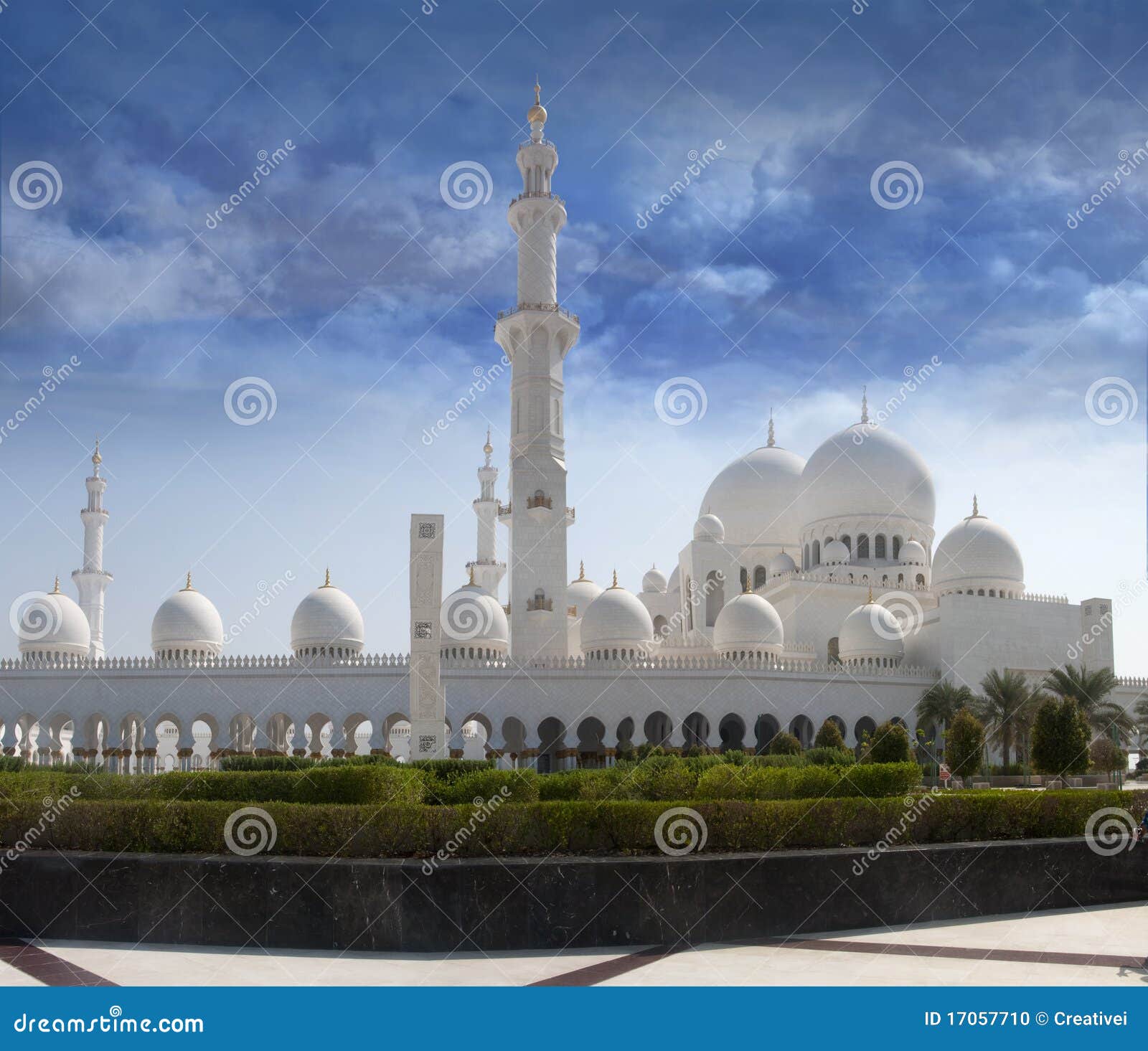 Sheikh Zayed Mosque Front View Stock Photo - Image of east, devotional ...