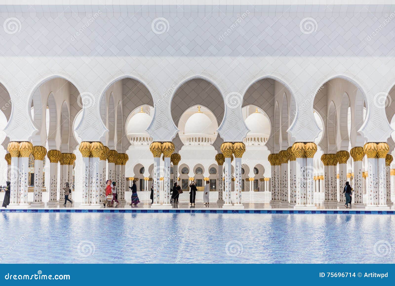 Sheikh Zayed Mosque Left Corridor with Pool, the Great Marble Grand ...