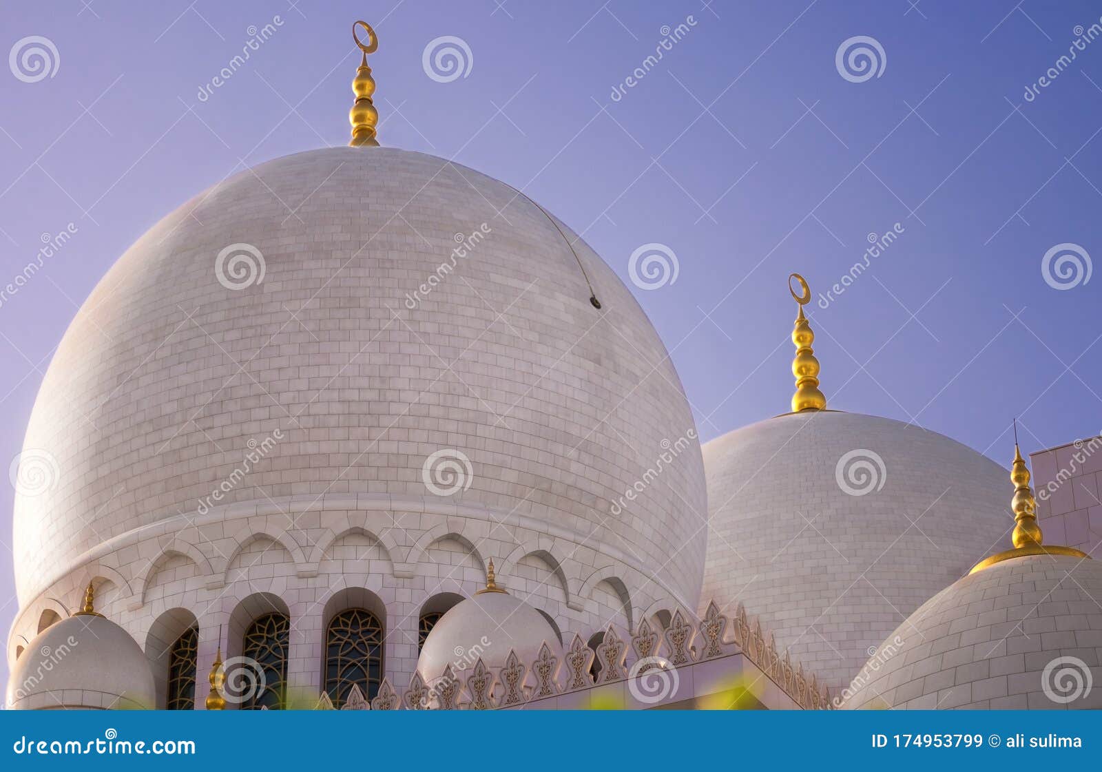 Sheikh zayed mosque stock image. Image of arabia, emirates - 174953799