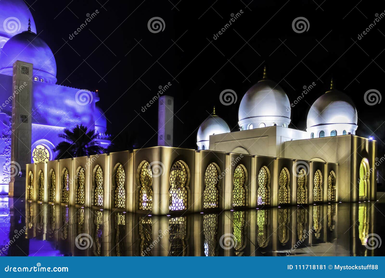 Sheikh Zayed Tomb stock image. Image of arab, mosque - 111718181