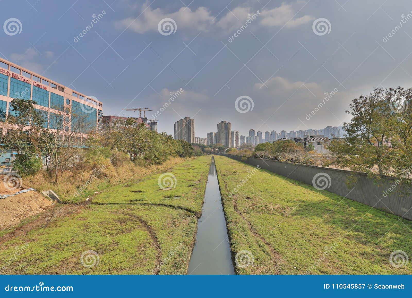 The Shek Sheung River, at Sheung Shui Editorial Photography - Image of ...