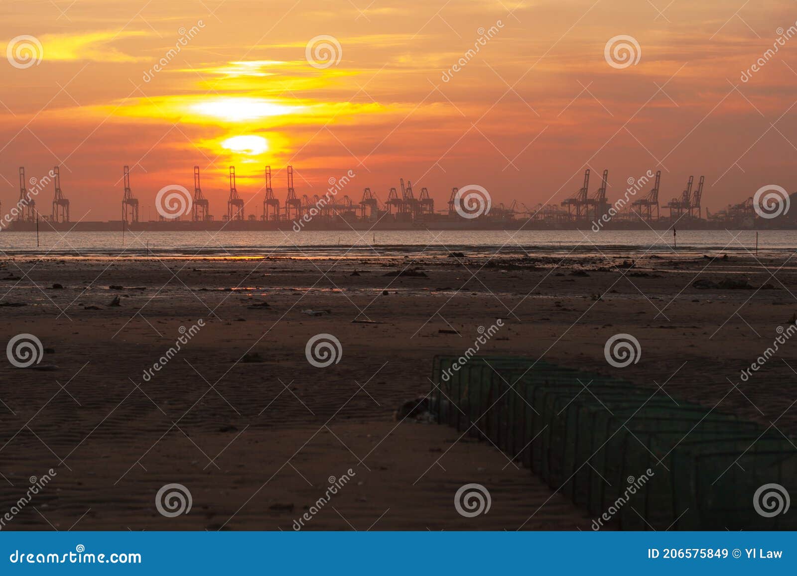 Shekou Container Terminals, View from Ha Pak Lai 1 July 2006 Editorial ...