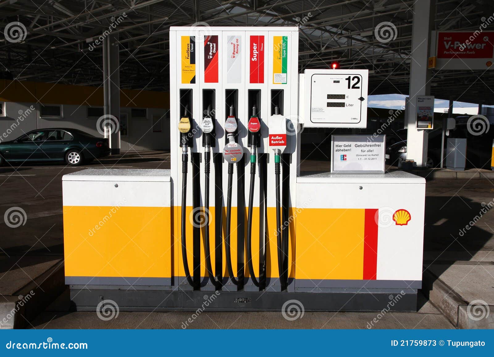 Shell benzinestation redactionele stock foto. Image of bedrijf - 21759873