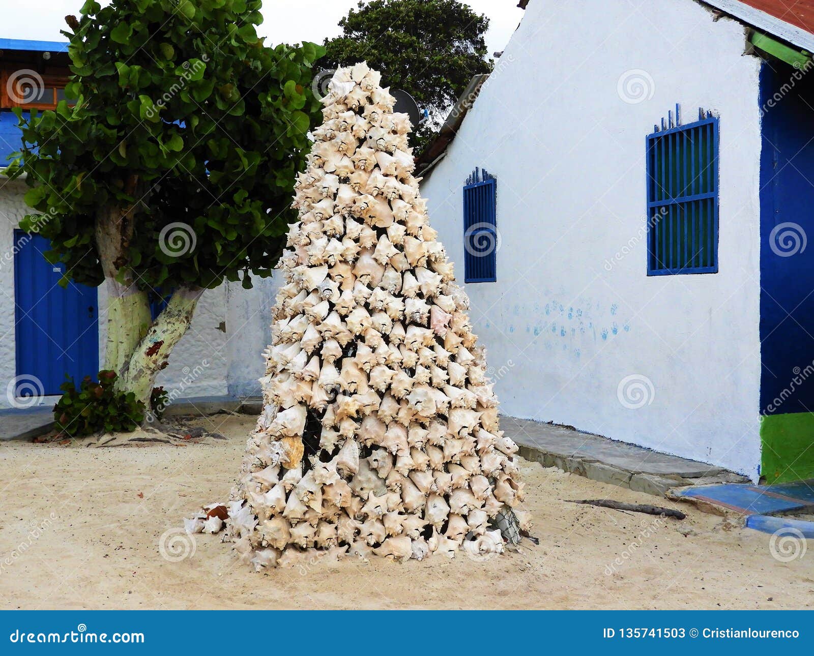 Shell Castle in the Caribbean Sea Stock Image - Image of gran, beatiful ...