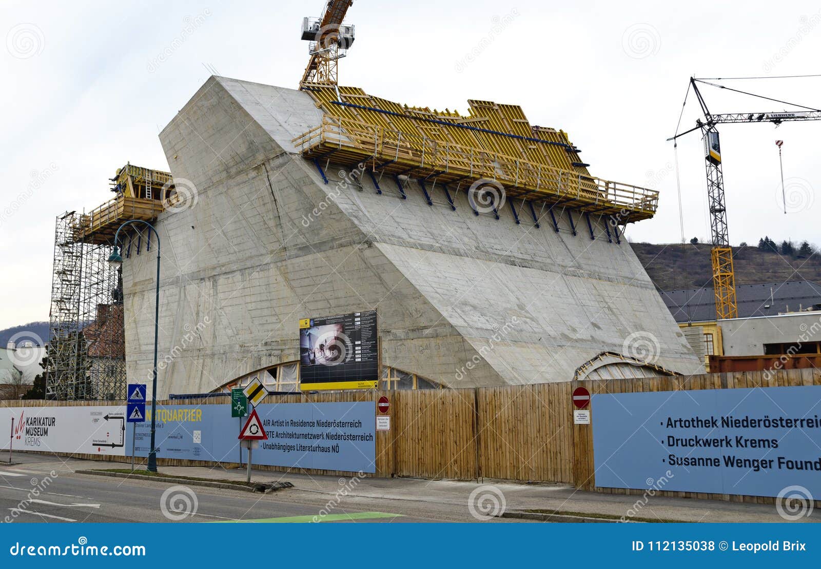 Shell Construction of a New Gallery Editorial Stock Photo - Image of ...