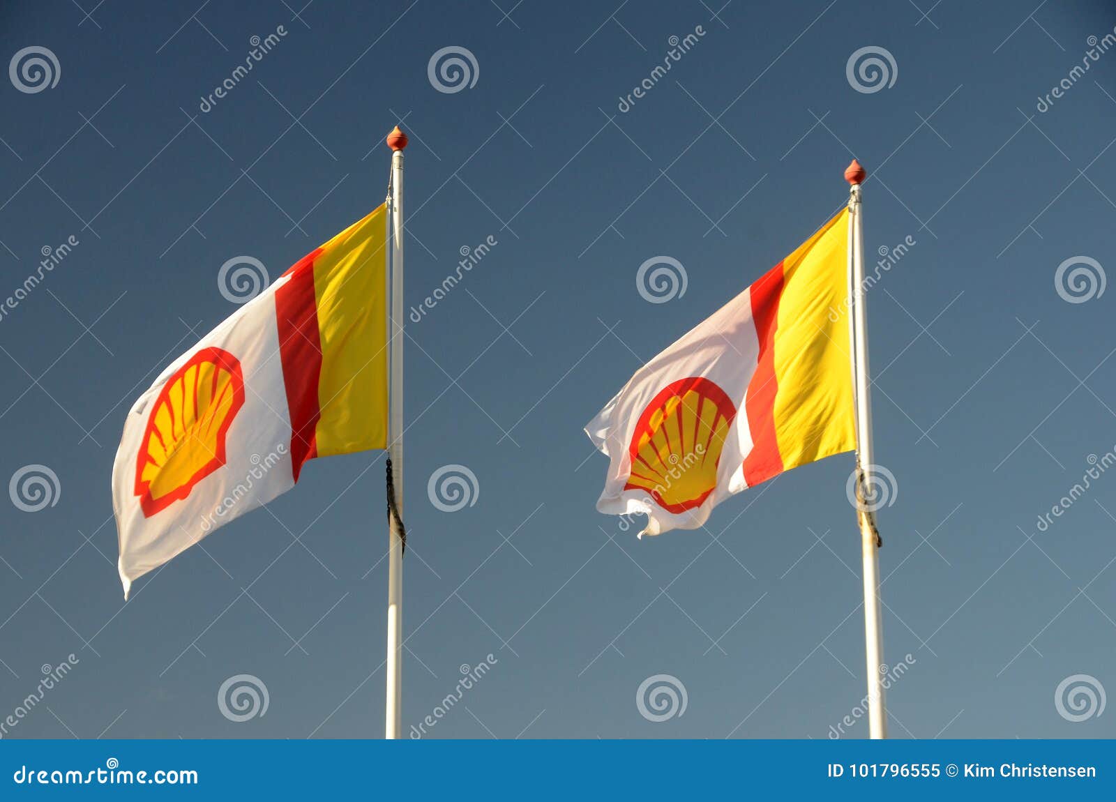 Shell flags editorial image. Image of flags, yellow - 101796555
