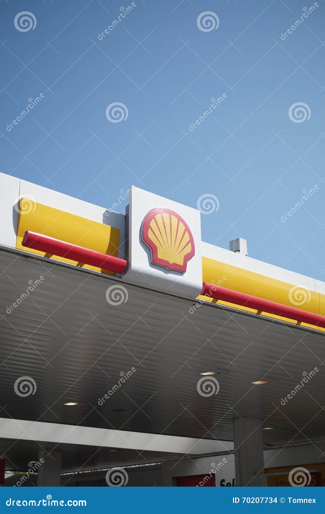 Shell Gas Station imagen de archivo editorial. Imagen de gasolina ...