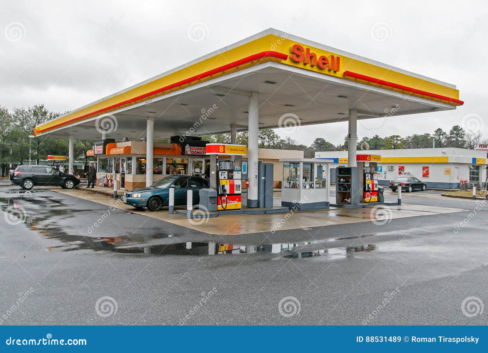 Shell gas station editorial stock image. Image of sale - 88531489