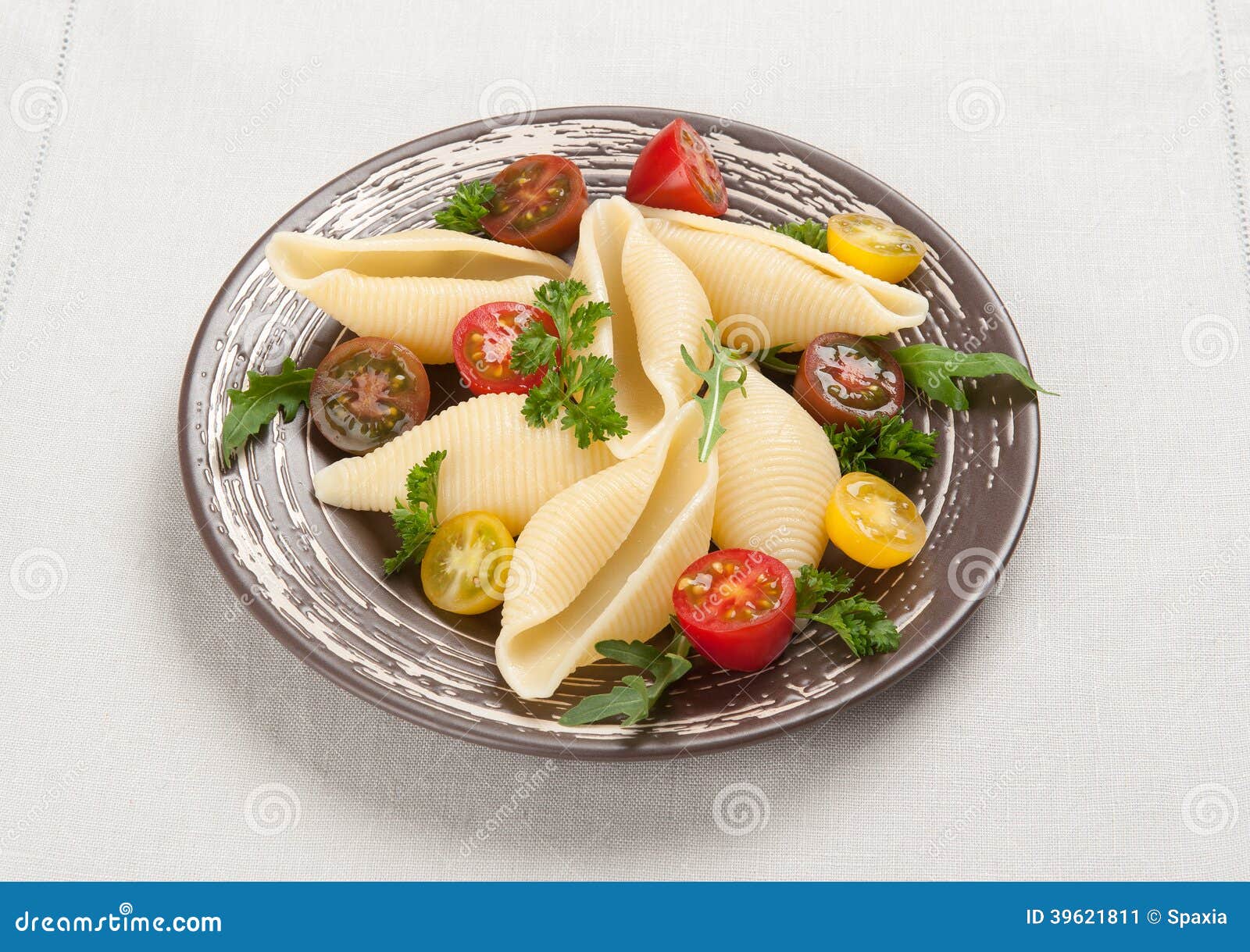 Shell pasta with tomato stock image. Image of italian - 39621811