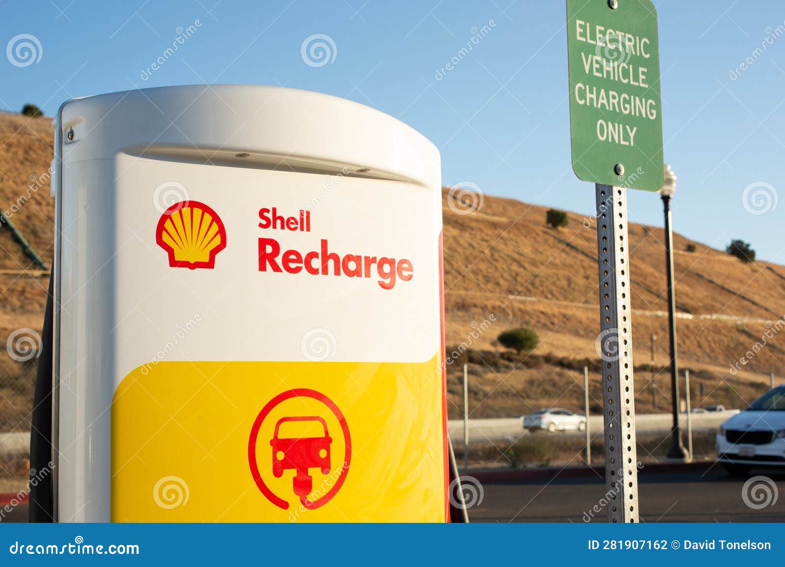 Shell Recharge station editorial photography. Image of electric - 281907162
