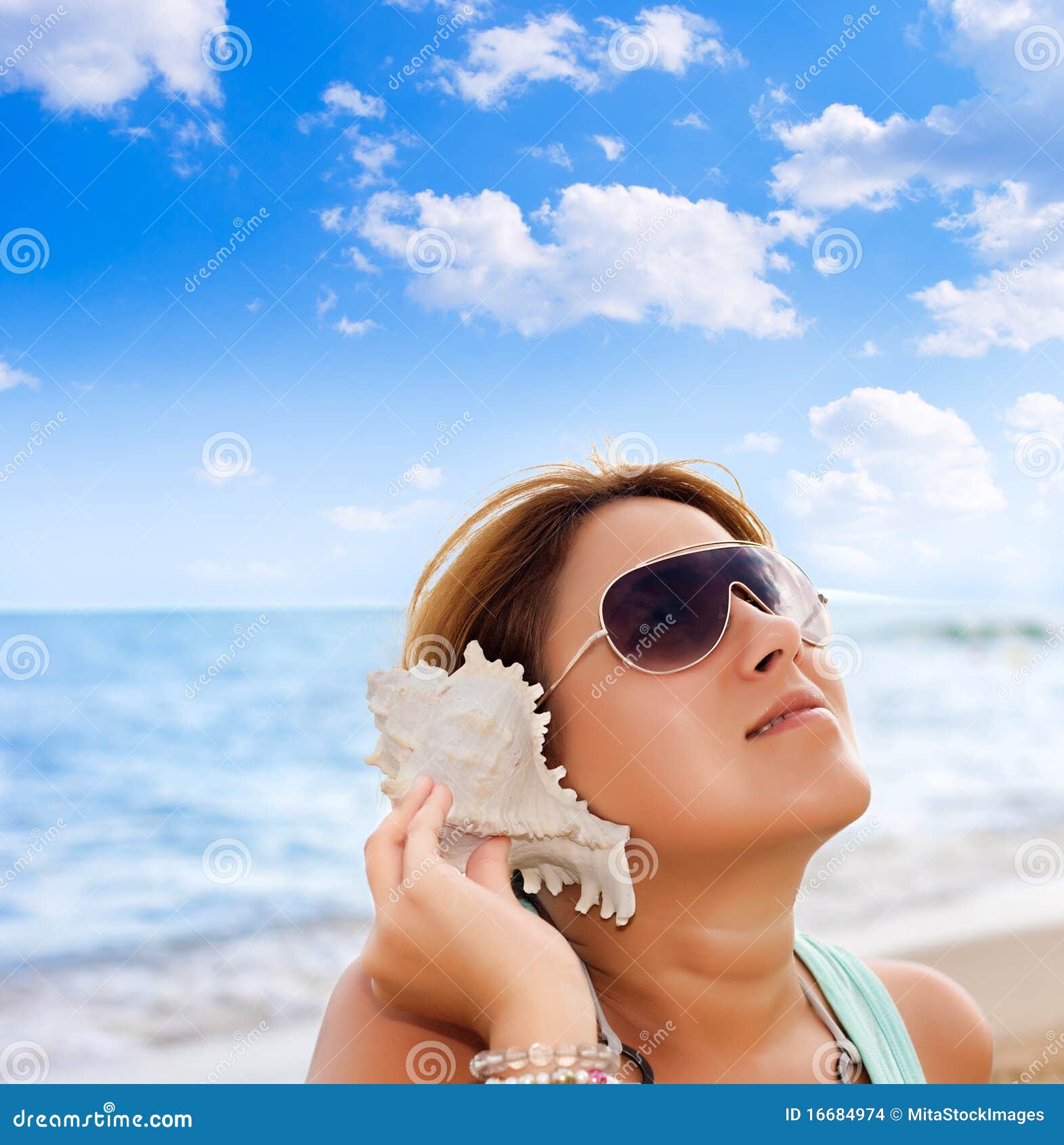 Shell sound stock photo. Image of beauty, seashell, ocean - 16684974